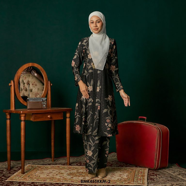 Kebarung Batiq Mia in Black (BMK455KKM-2) – Color Blast